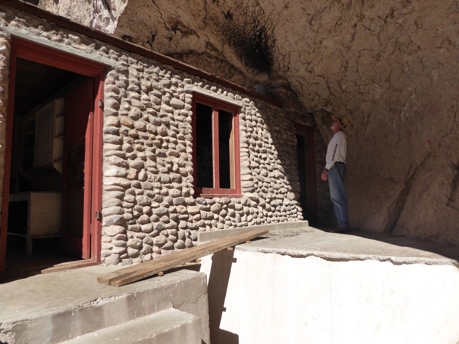 Travels of The Mercury: Redfield Canyon Rock House, AZ, February 2016