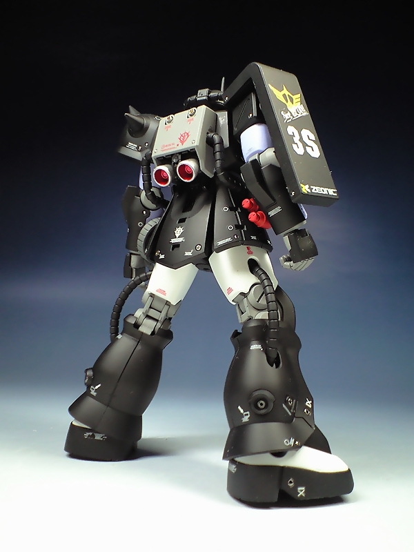HGUC 1/144 Zaku II Black Tristar colors customized build