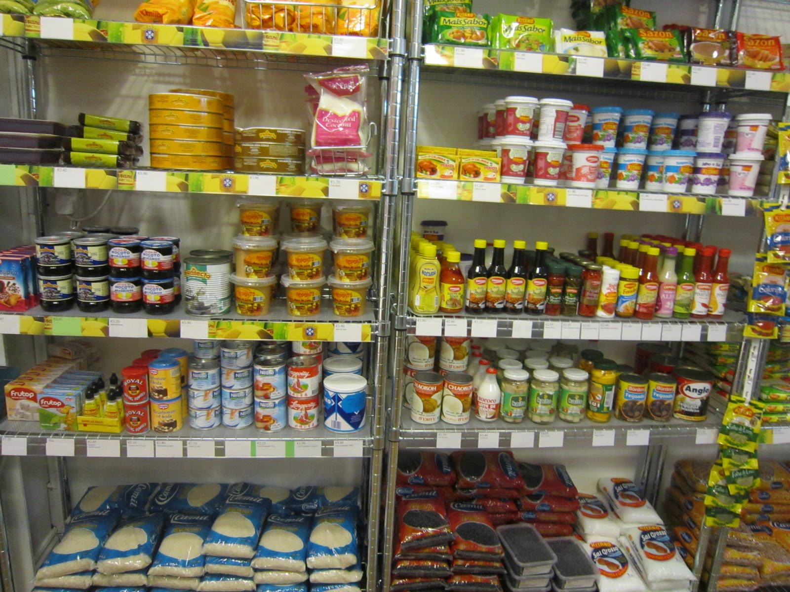 Cherry & Pints: Mercearia Brasileira