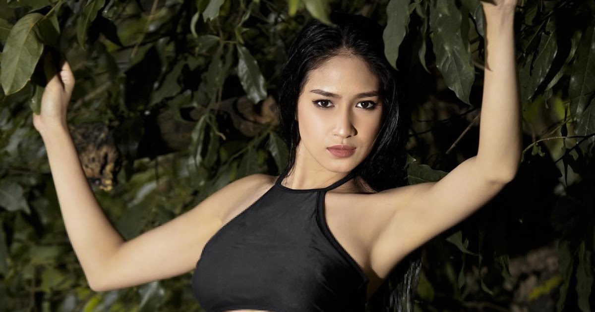 Shwe Eain Si Swim Suit Official Album 2