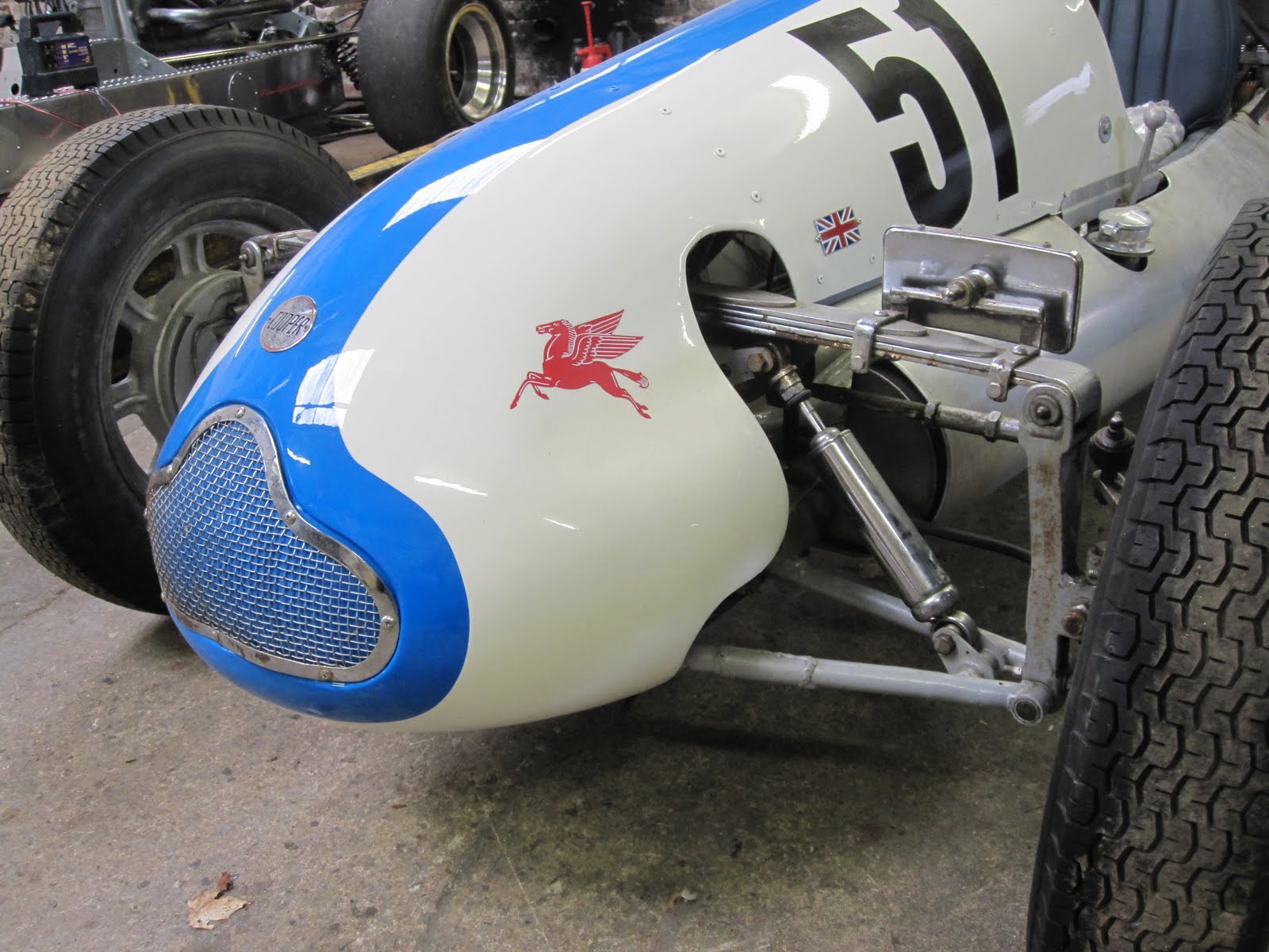 EAT THE RICH UK : COOPER JAP 500