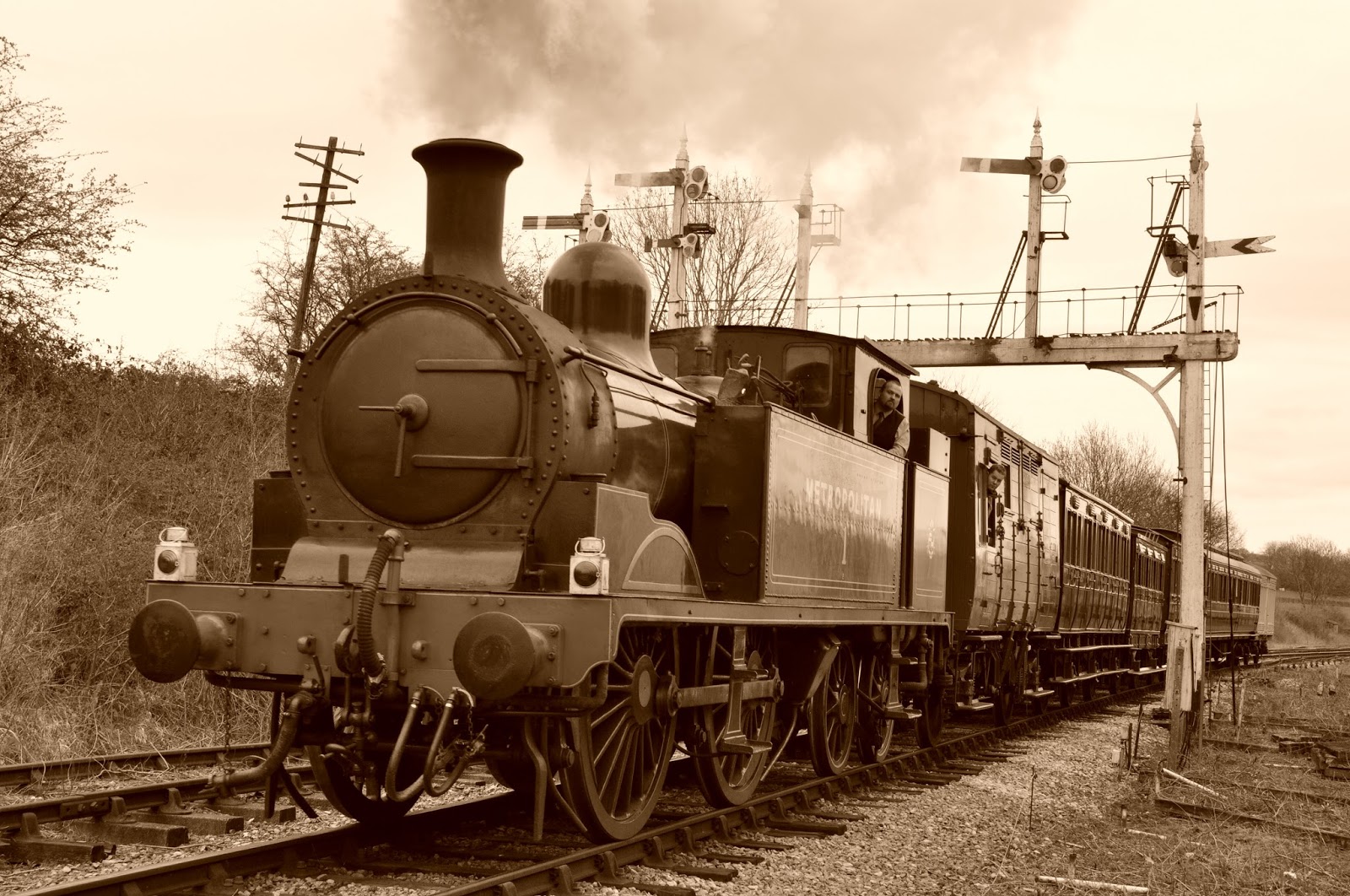 Tony's Trains At Barby Model Rail: Vintage Coaches, a gap in the market?