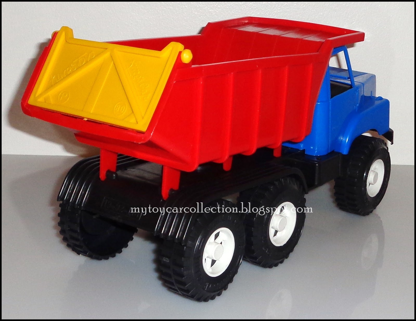 King´s Toys Volvo Dump Truck ~ Toy Collection