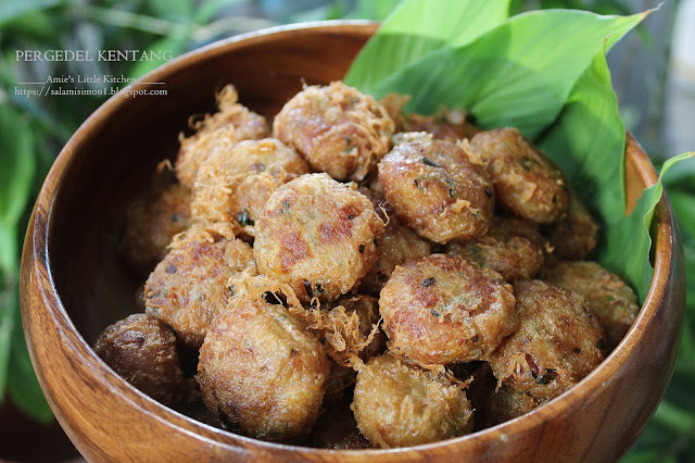 Cara Membuat Begedil @ Pergedel Kentang Yang Mesti Dicuba! - Amie's ...