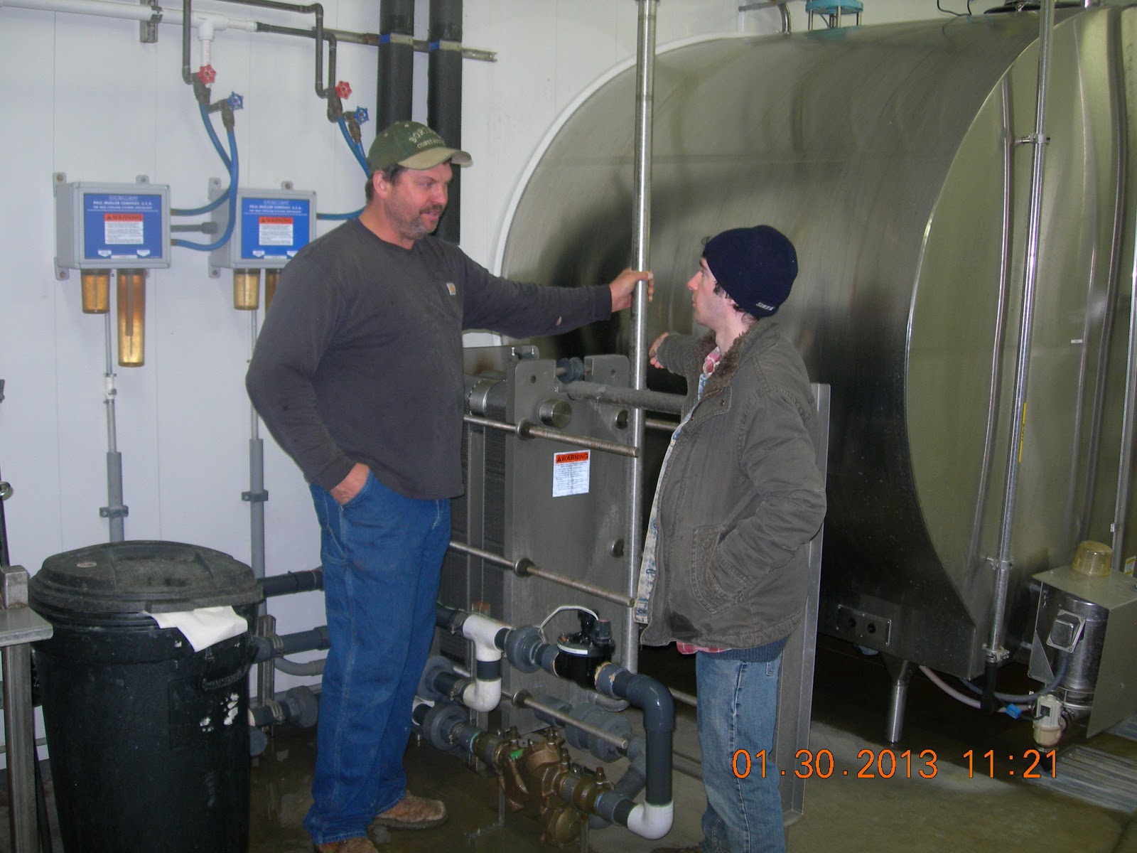 Senior Activists Living Together: TOURING A NEIGHBOR'S FARM