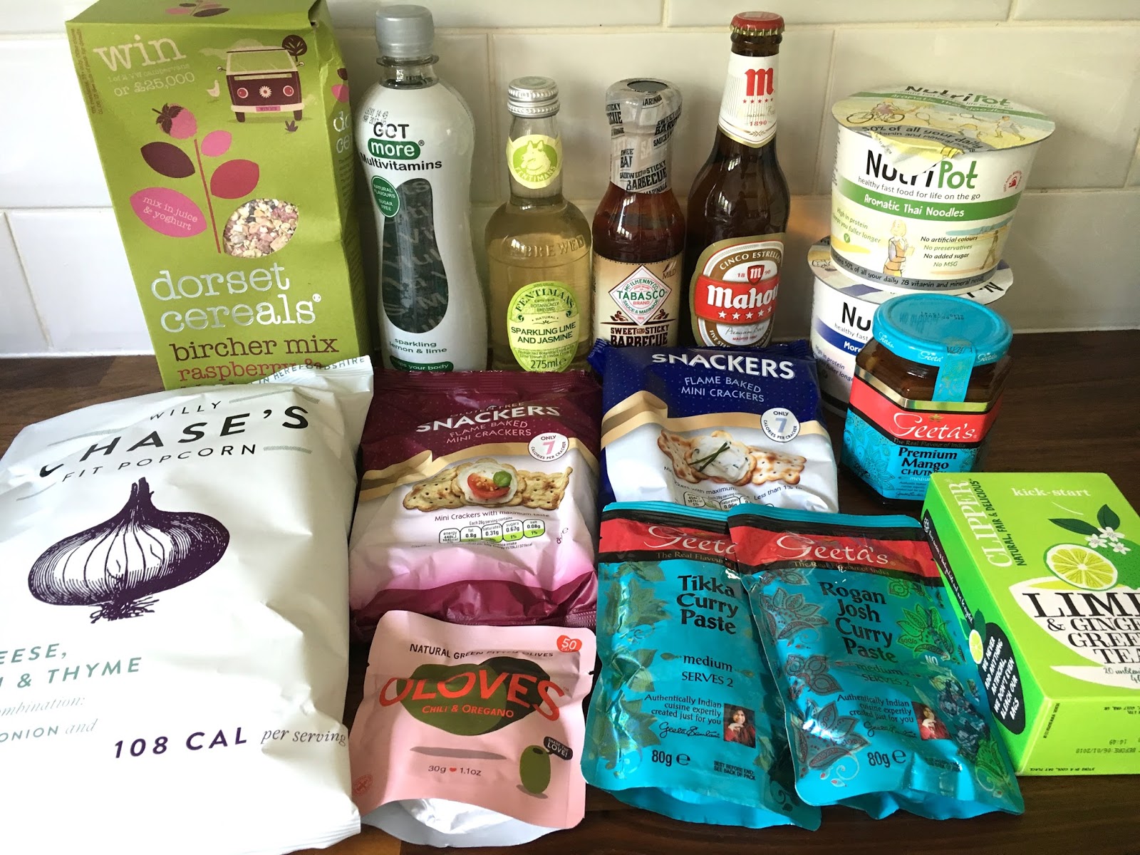 AUGUST DEGUSTABOX REVIEW / LUCY LOVES TO EAT