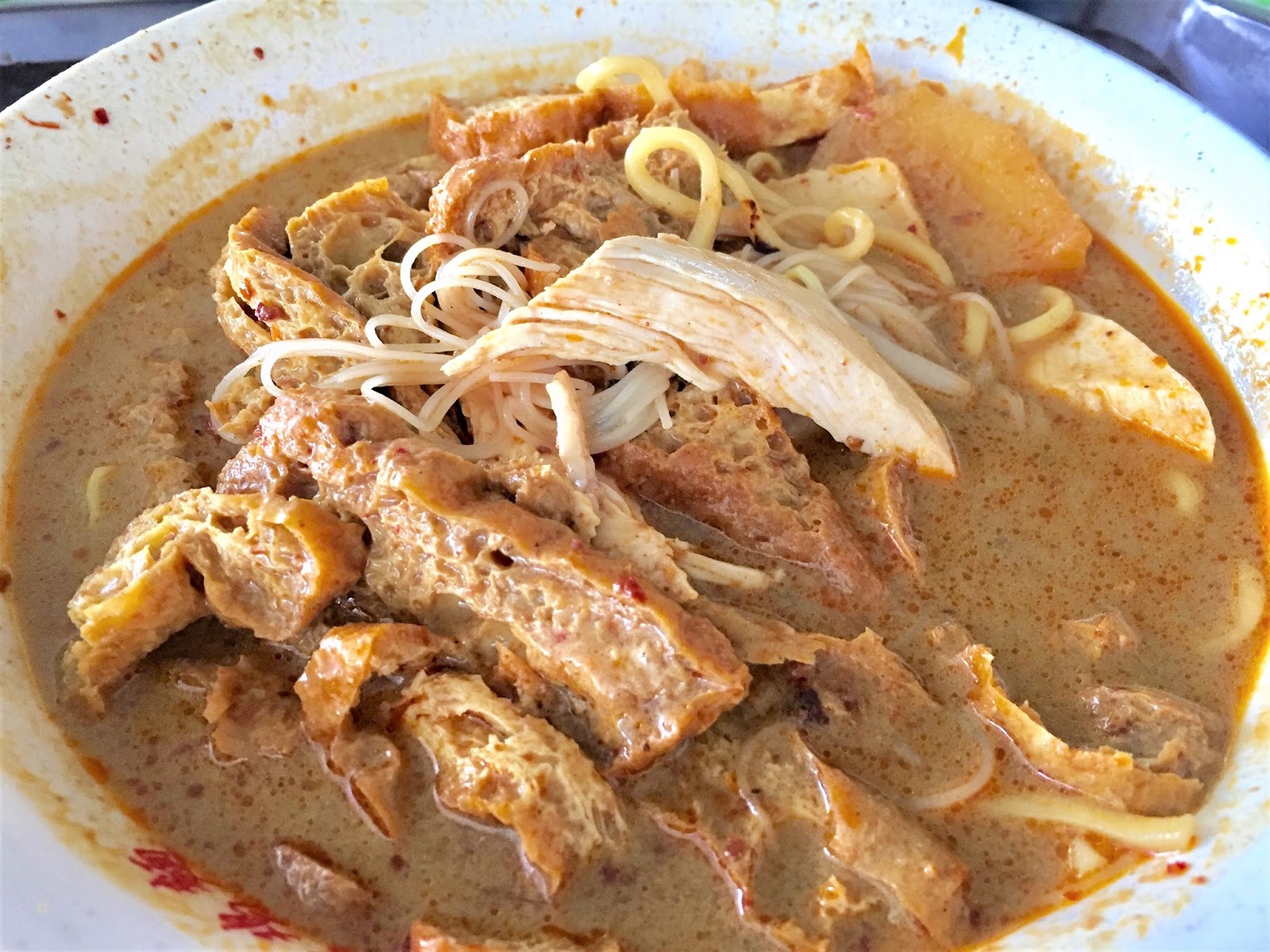Some Like it Haute: Hock Hai (Hong Lim) Chicken Curry Noodle, Bedok ...
