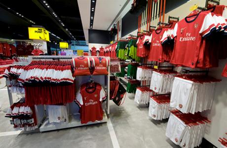 Greats Vacation: Arsenal Shopping Center