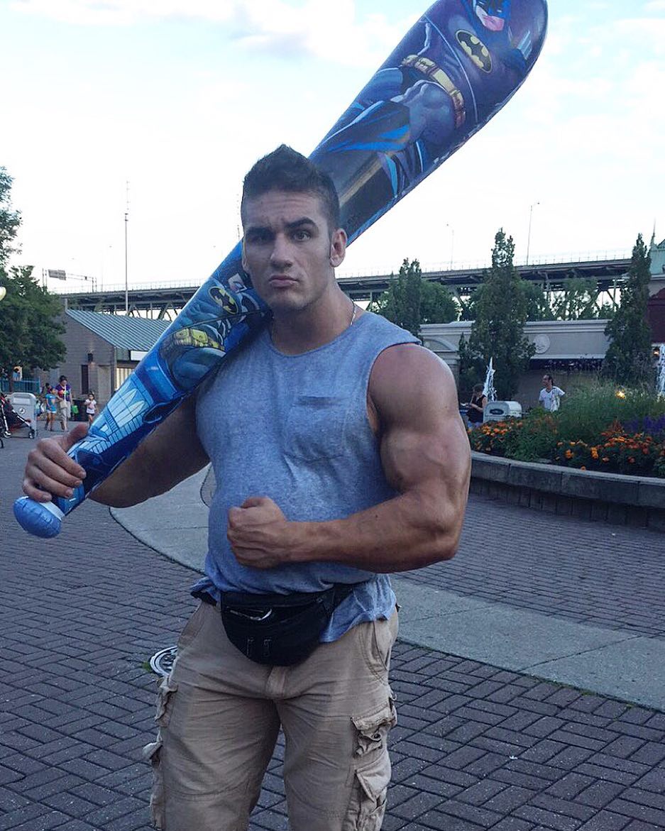 Worldwide Bodybuilders: Canadian baby beast Simon Ducharme