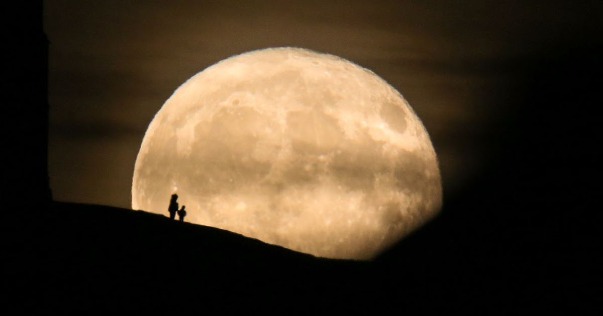 Ever Wondered Life Without Moon?