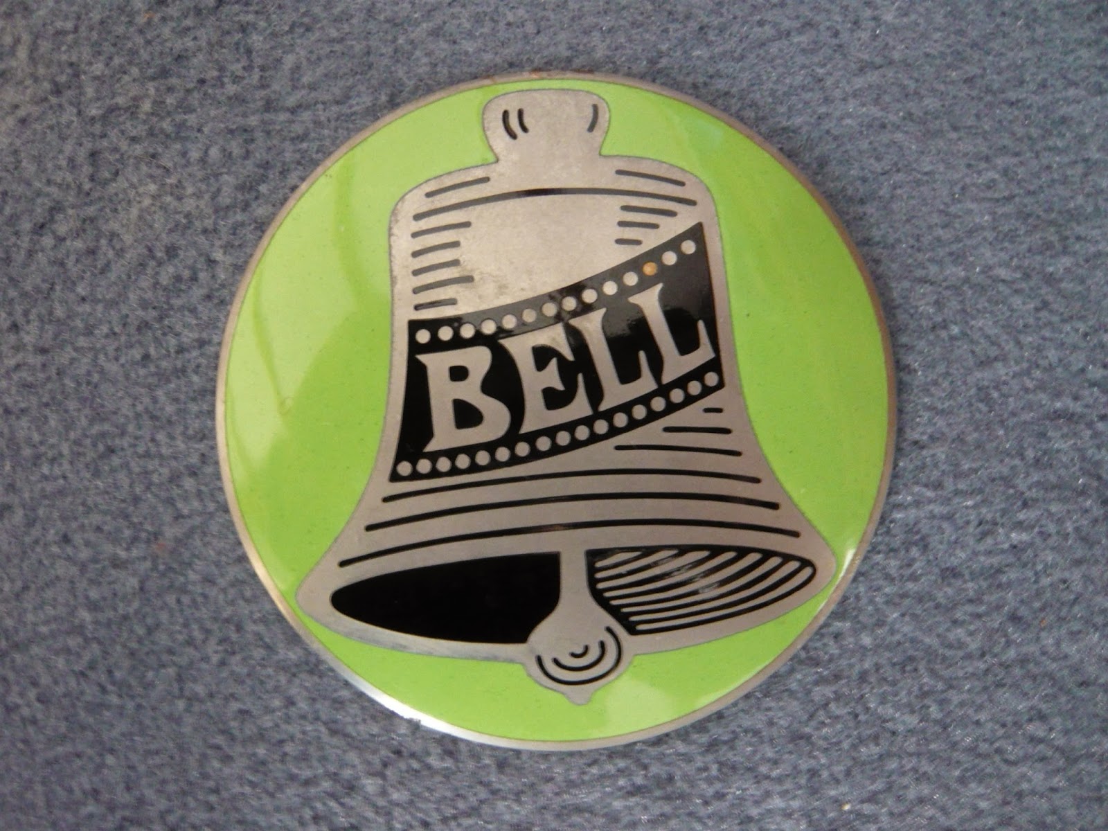 RadiatorEmblems: BELL / UK