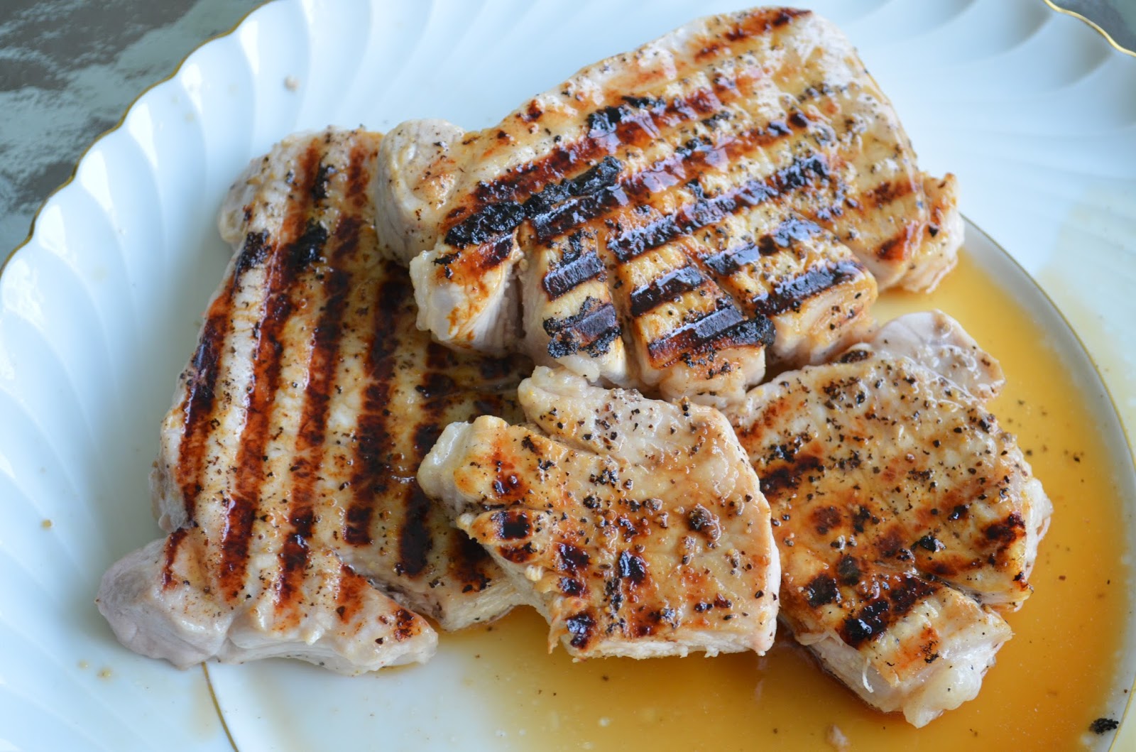 Sheilah's Kitchen: Boneless Grilled Pork Chops