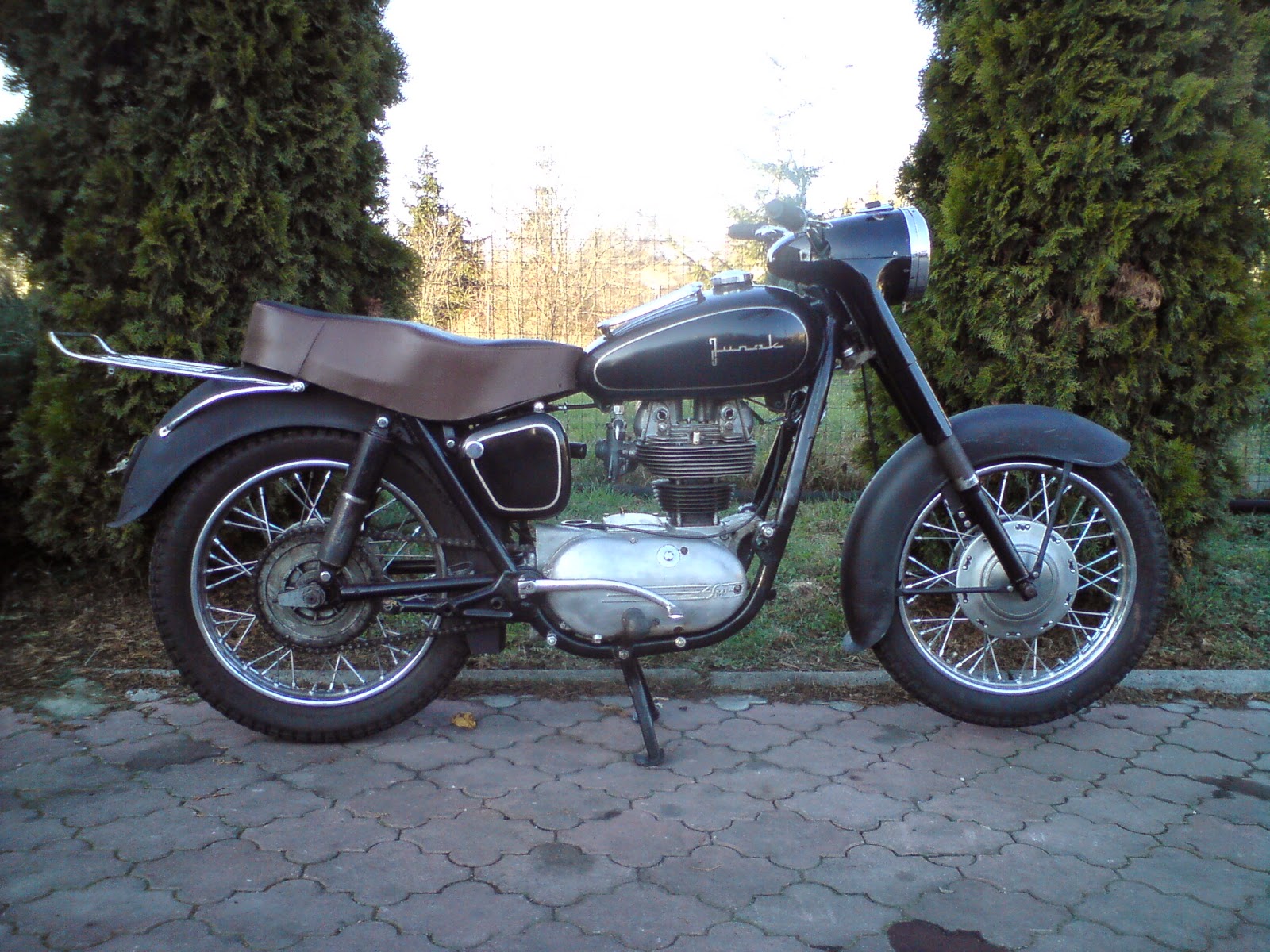 Warsztat Krzysztof Kłowaty: Junak M10 1962 czyli "odczoperzanie" Junaka ...