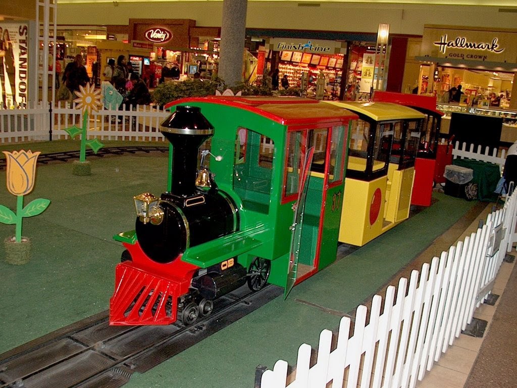 Eddie's Rail Fan Page: The Choo Choo Express indoor children's train ...