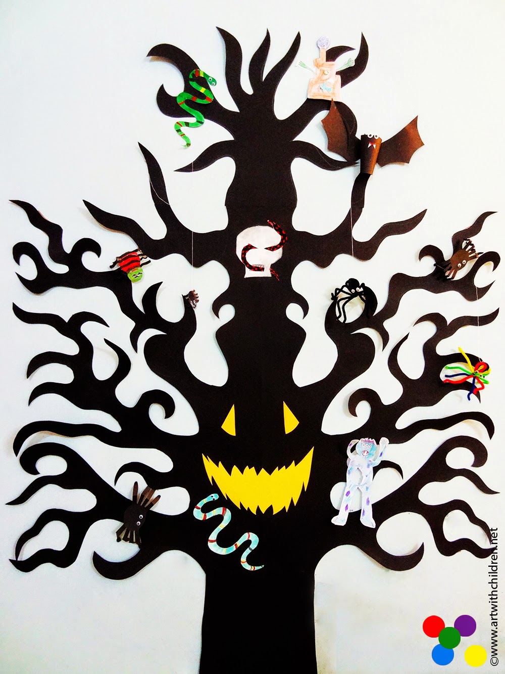 Fun having a Spooky tree in our classroom!