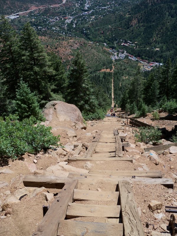 Trail and Park Reviews: The Manitou Incline; Colorado Springs - One of ...