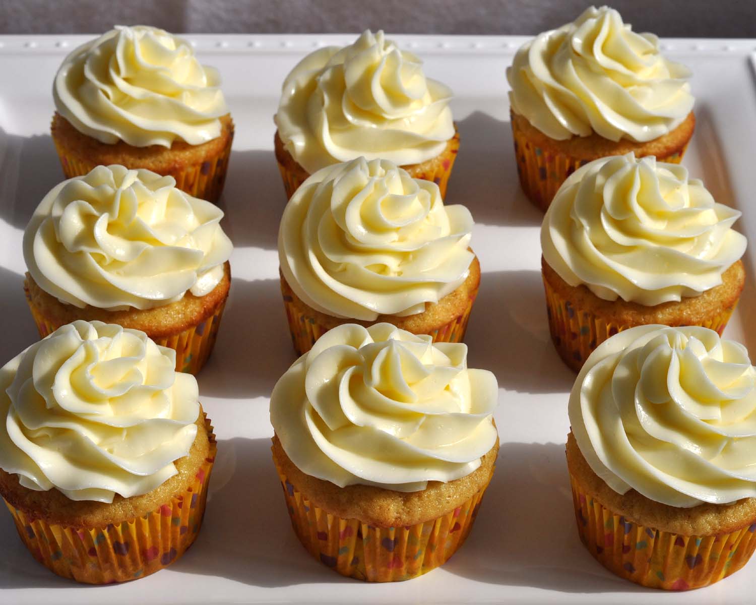 Beki Cook's Cake Blog: Banana Pina Colada Cupcakes