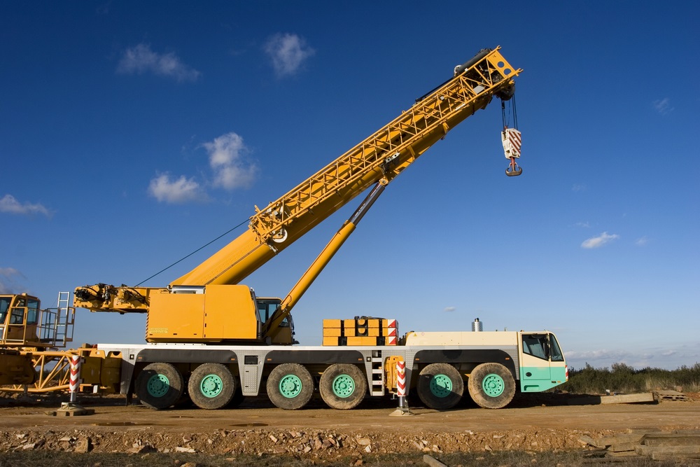 Advantages of Using Associated Mobile Cranes - Aussie’s Mag