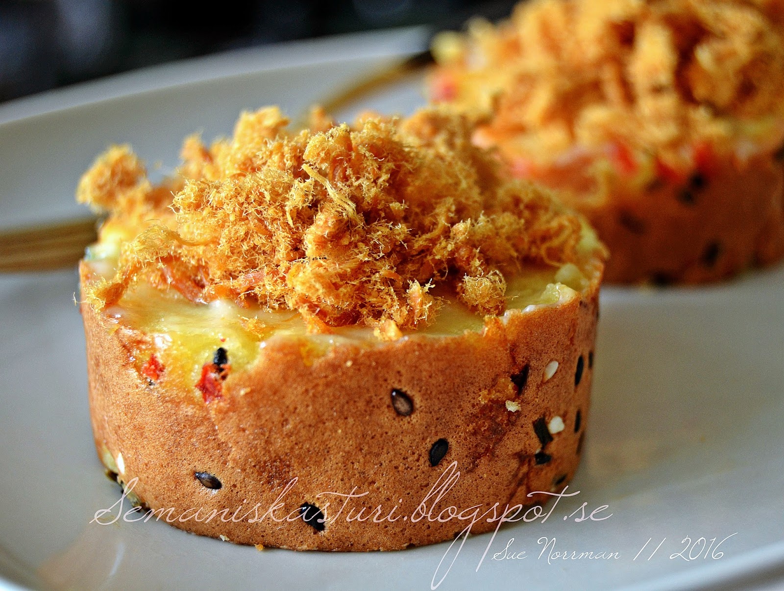 CHICKEN FLOSS ROLL CAKE... gebu dan sangat sedap! ~ Swesia's Journey