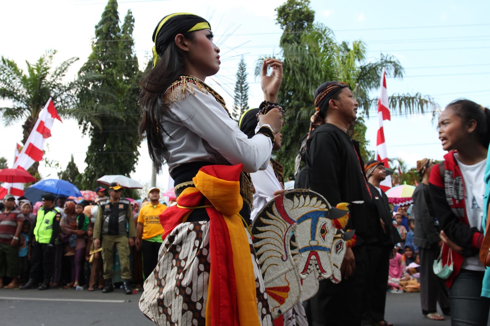 Tembang Mocopat Kinanthi dan Artinya - Intanpari.com