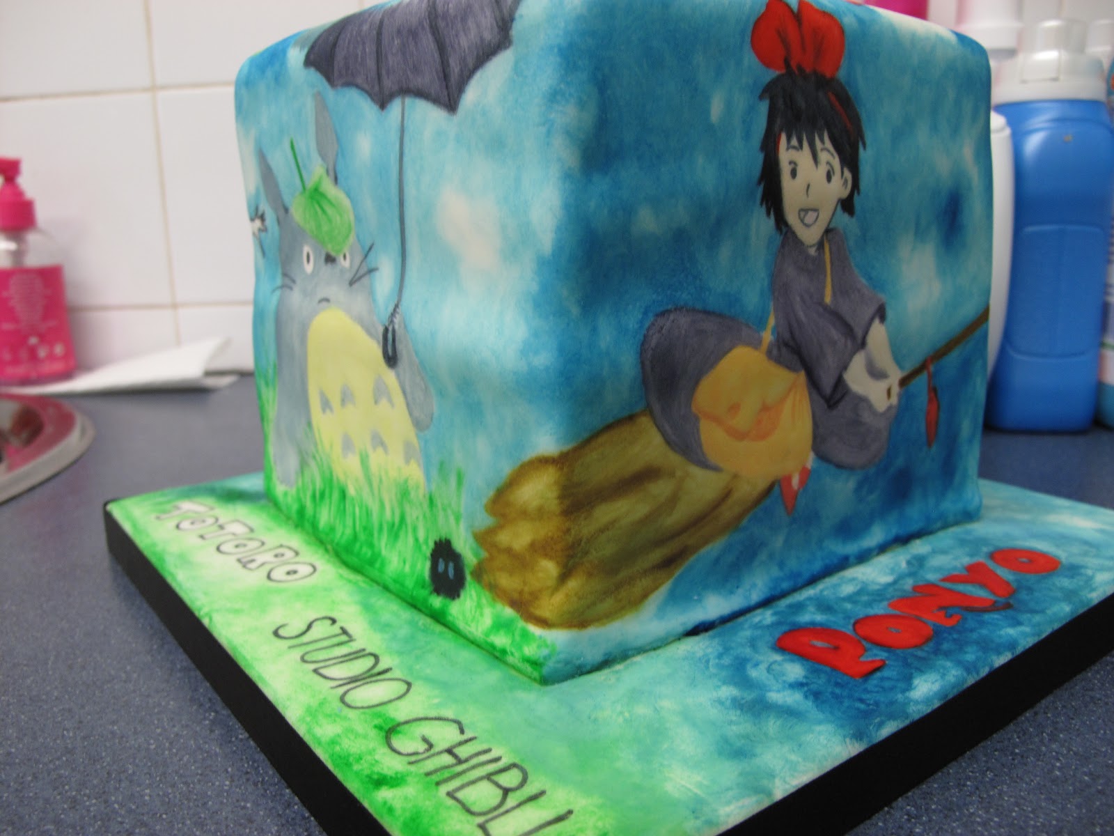 Sue's Cakes: Studio Ghibli Birthday Cake - Tortoro, Ponyo, Howls Moving ...