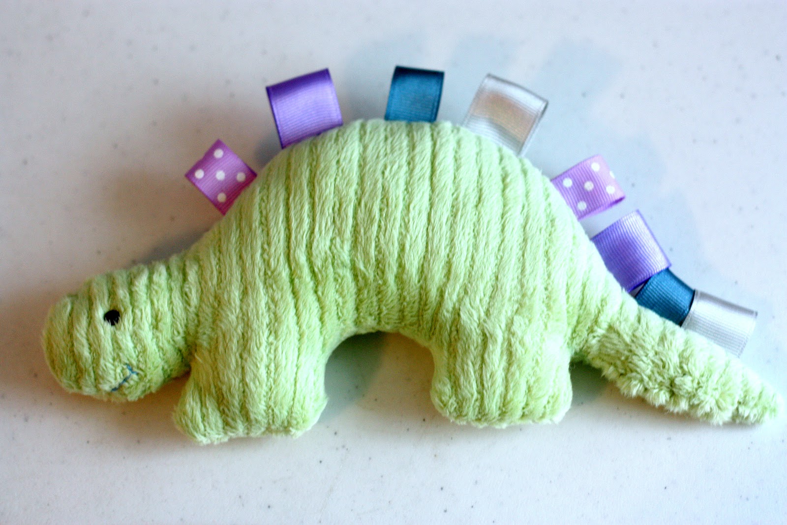 And of course, who can resist making an owl taggie. Real owls are kinda ...