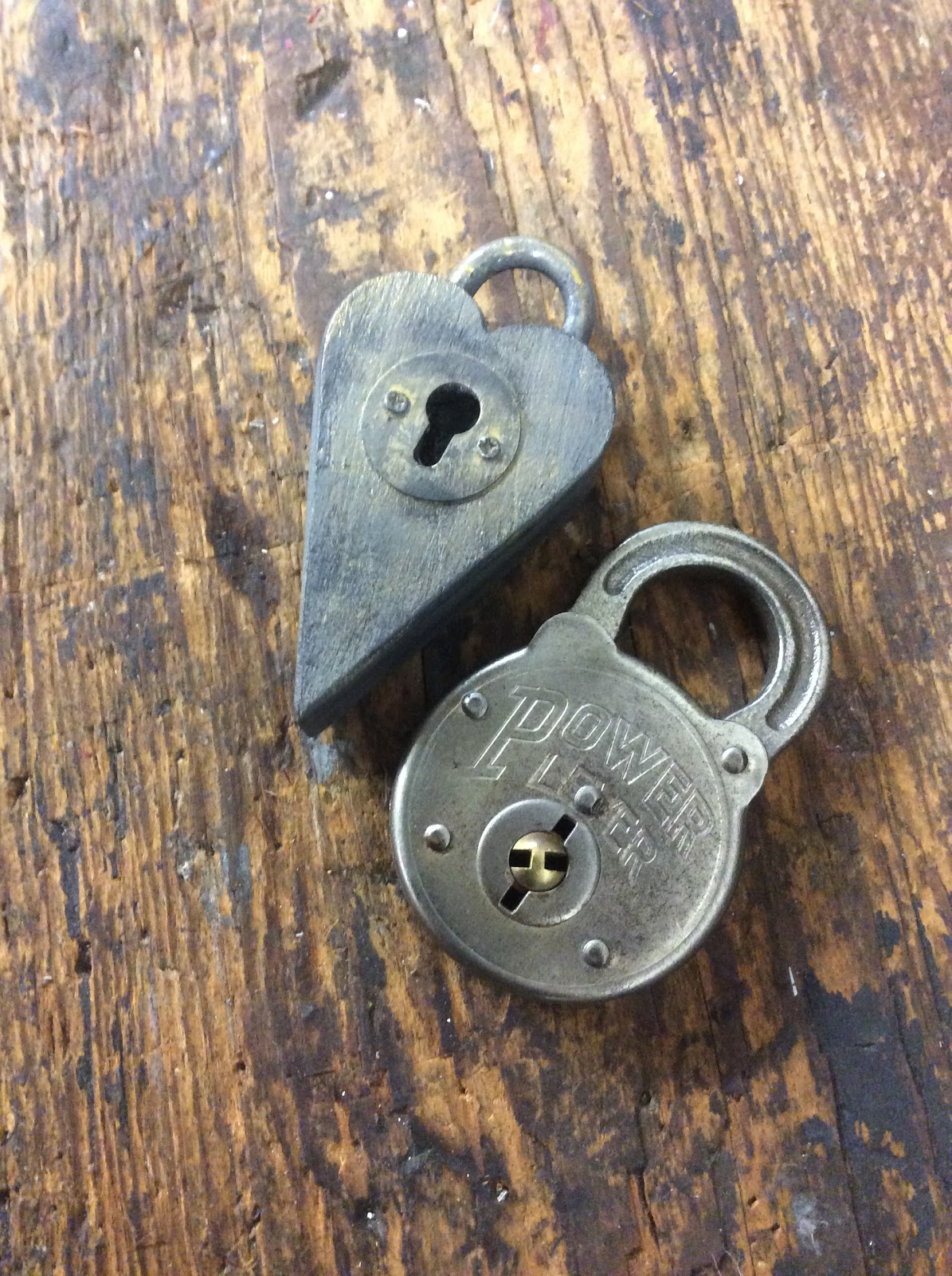 Fresh Vintage by Lisa S: DIY Heart Shaped WOOD Padlock with Fake Rust