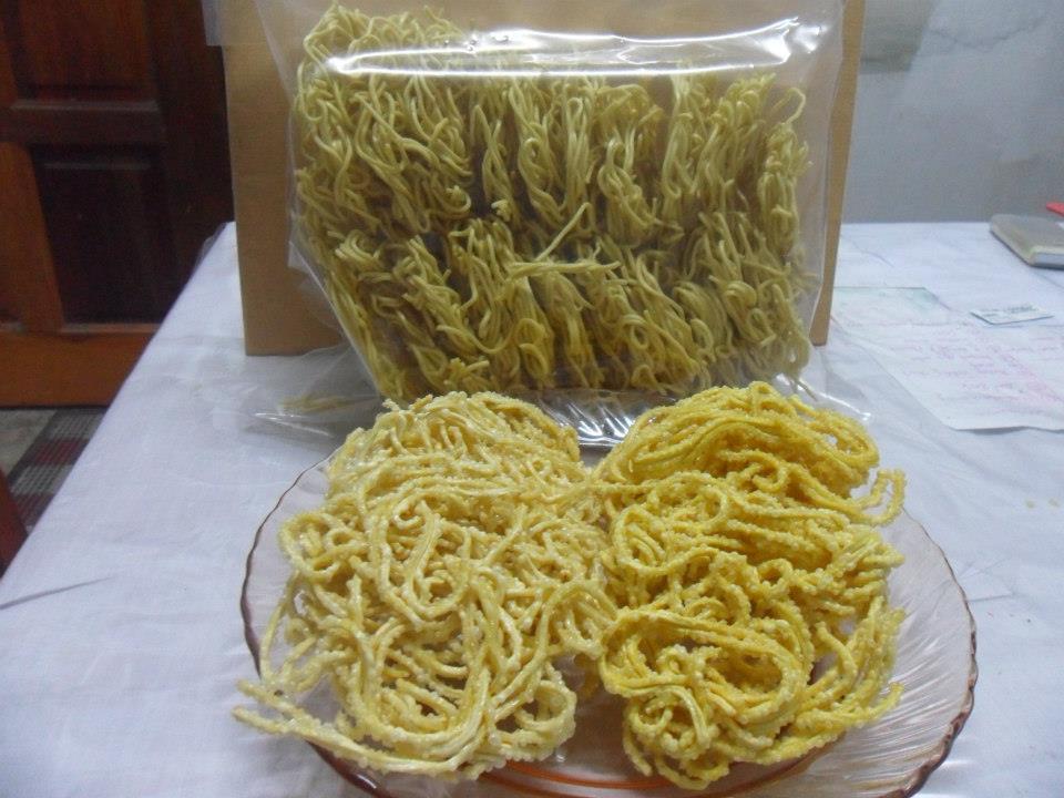 Mee Kuning + Mee Siput | Perusahaan Hatijah Dan Keluarga