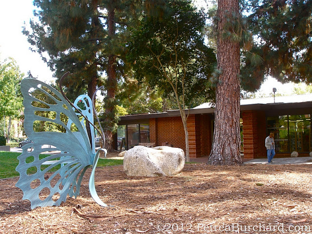 Living Vicuriously, aka Pasadena Daily Photo, has moved.: Hastings ...