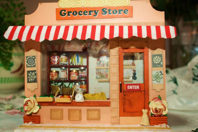 Soo's Creaxions: Miniature Grocery shop