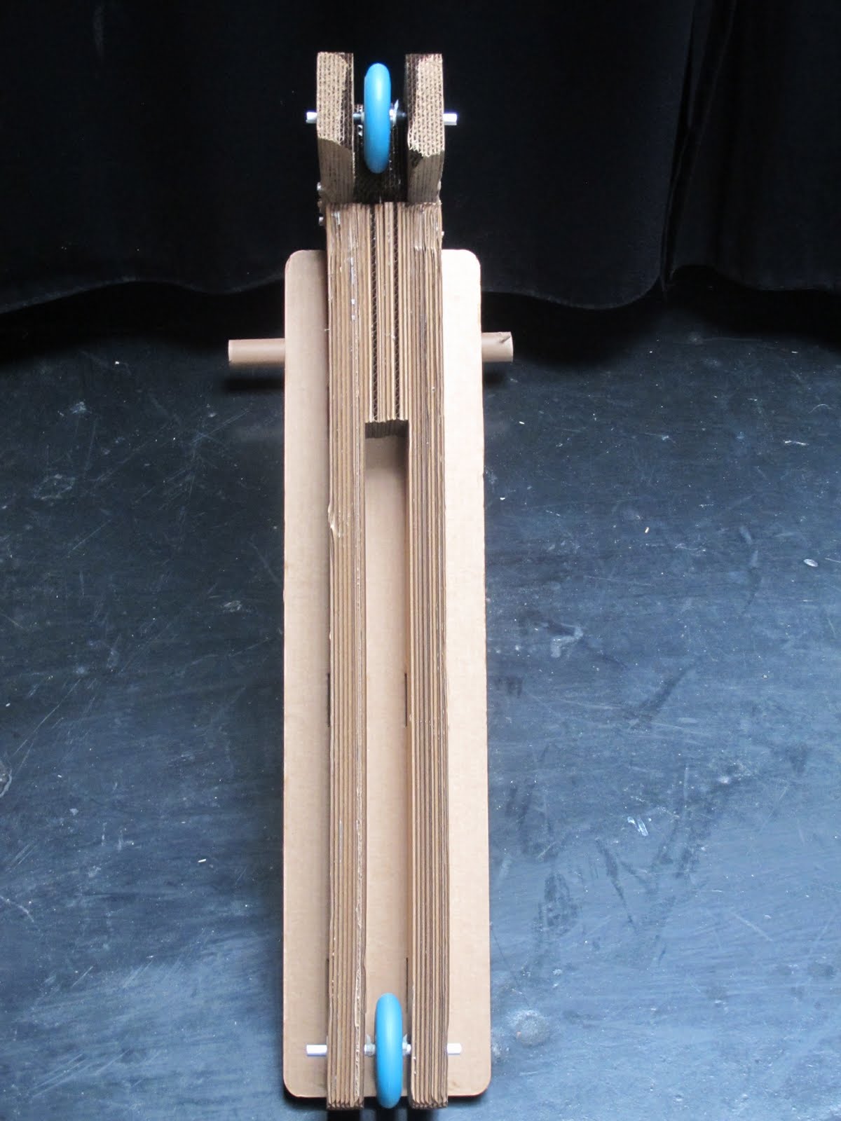 Antonio Papania-Davis: Cardboard Scooter for the Exploratorium