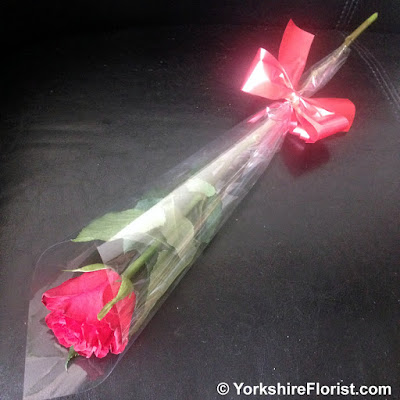 Yorkshire Florist: Single Gift Wrapped Roses