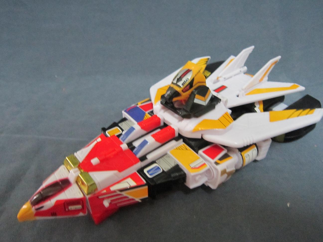 Hong's Hobby Garage: HHG's bottleg toy review: Hawk Overlord (Hyper Haken)