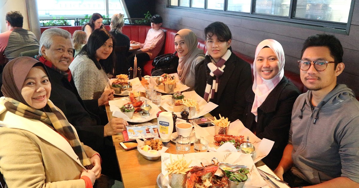 Menikmati Keenakan Lobster Di Burger and Lobster - Azie Kitchen