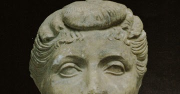 Tabula: Terencia, la mujer en la sombra