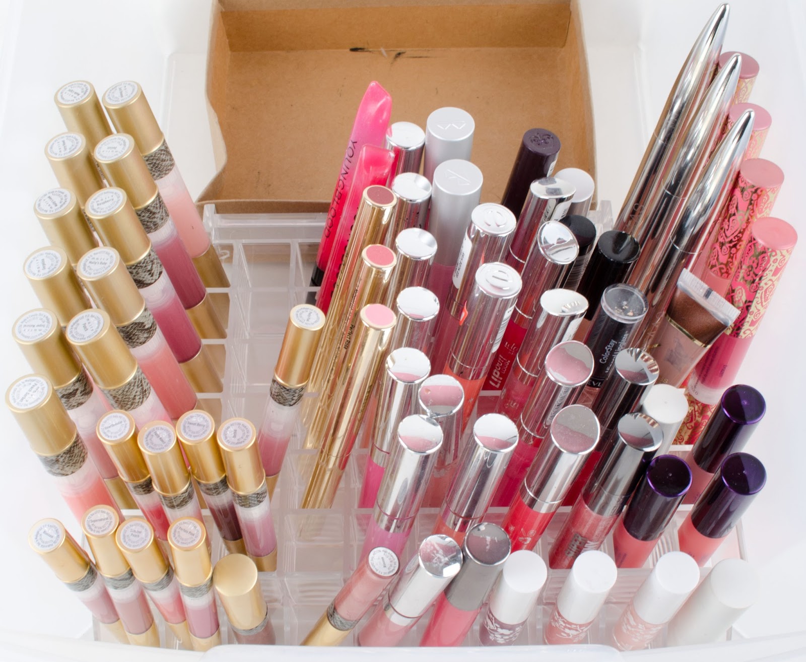 Valentine Kisses: My Makeup Collection & Organization: pics & video!