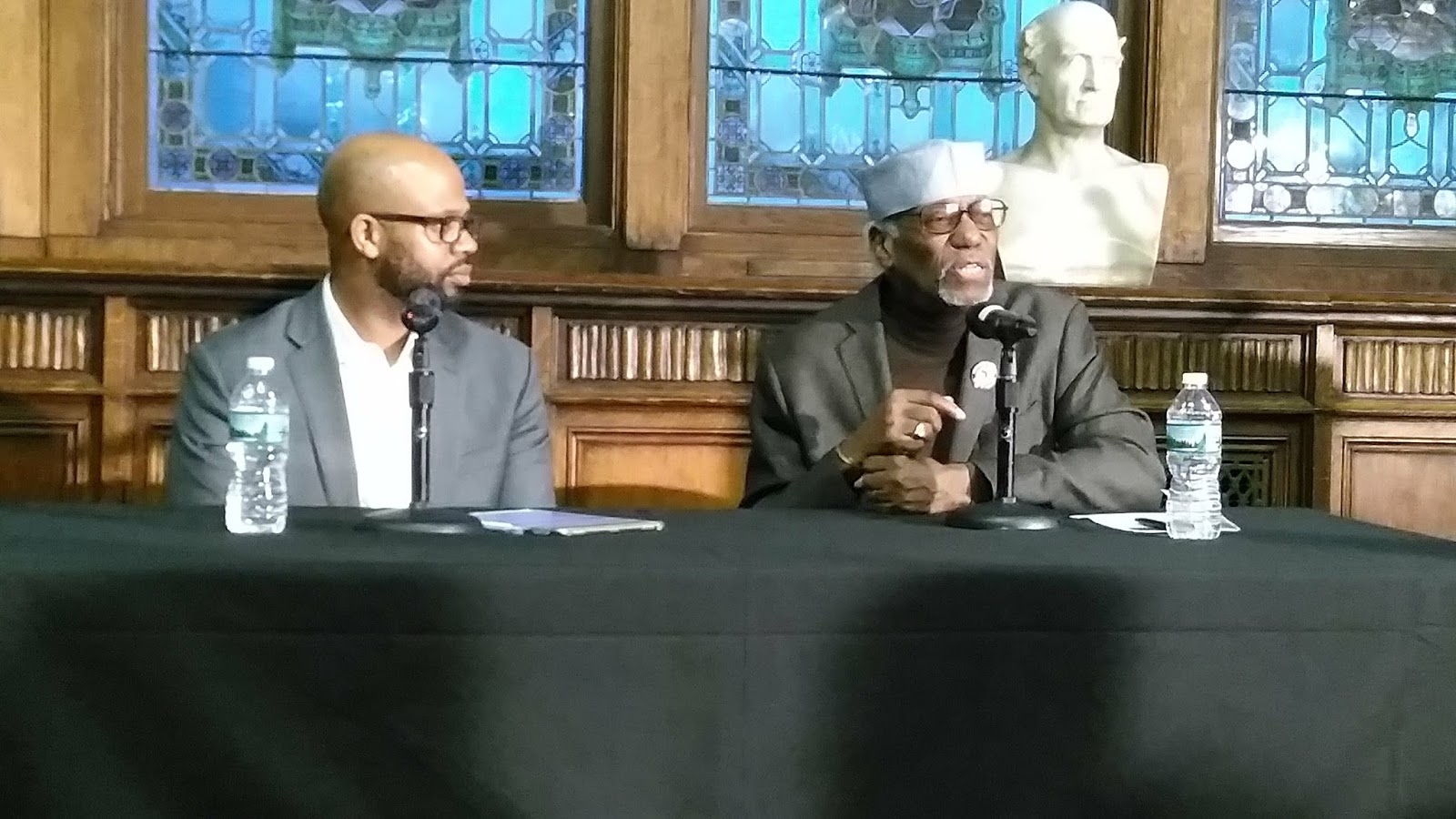 THE BROOKS BLACKBOARD: Race, Politics & Social Change: Book Review: A ...