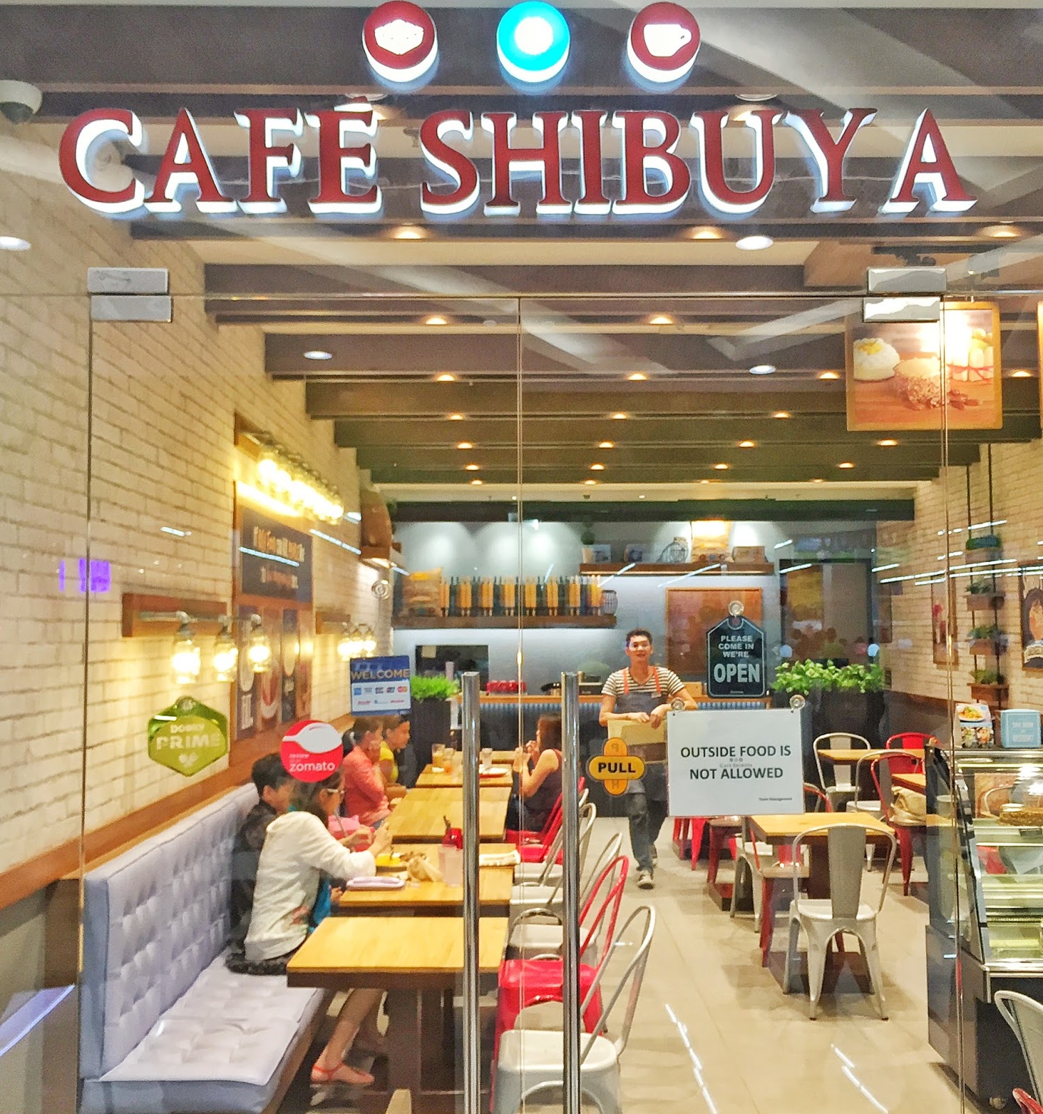 What Mary Loves: Love at First Bite: Cafe Shibuya