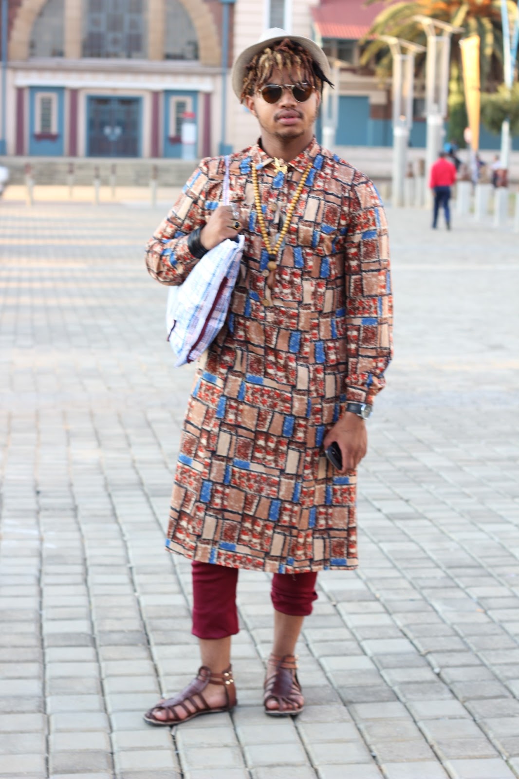 TRENDS BEYOND THREADS: STREET STYLE: DO SOUTH AFRICAN STREETS LACK CHARM?