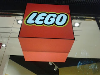 le monde de David: legO store à Lille