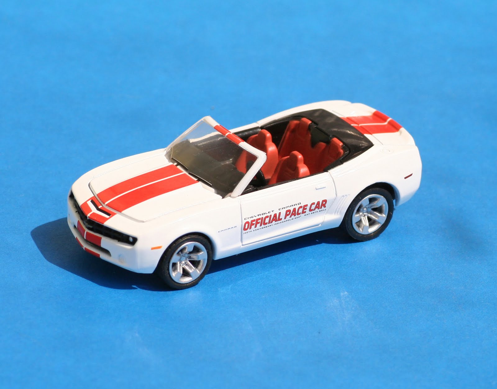Incredible Mini Garage: Chevrolet Camaro SS 2010 Indy Pace Car 1/64 ...