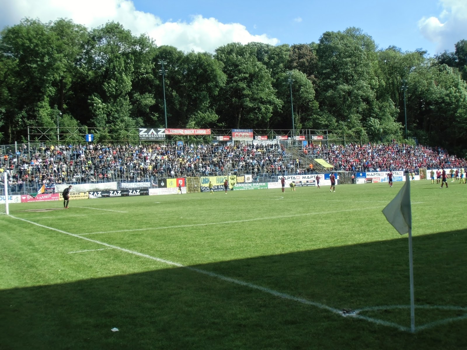 Eindhoppen: Stade Joseph Mariën