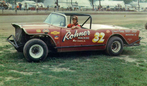 Midwest Racing Archives: 1969 - Morris wins fast main at Oskaloosa