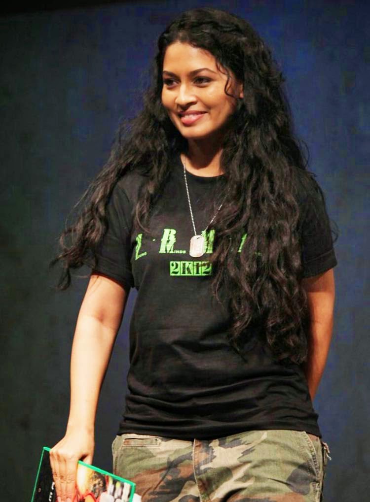 Indian Girls Wallpaper: Pooja Gauthami Umashankar hot photos