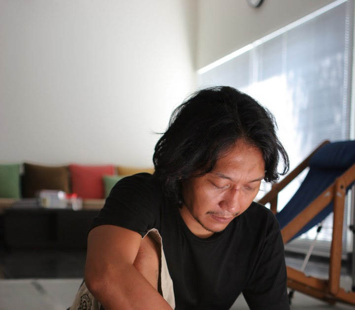 Masriadi Salah Satu Pelukis Termahal Indonesia Nininmenulis - Riset