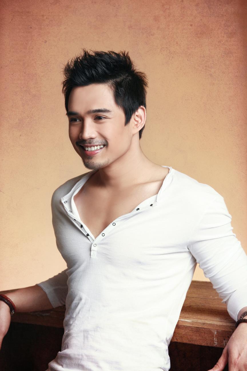 Miong21 @ Blogspot: James Blanco