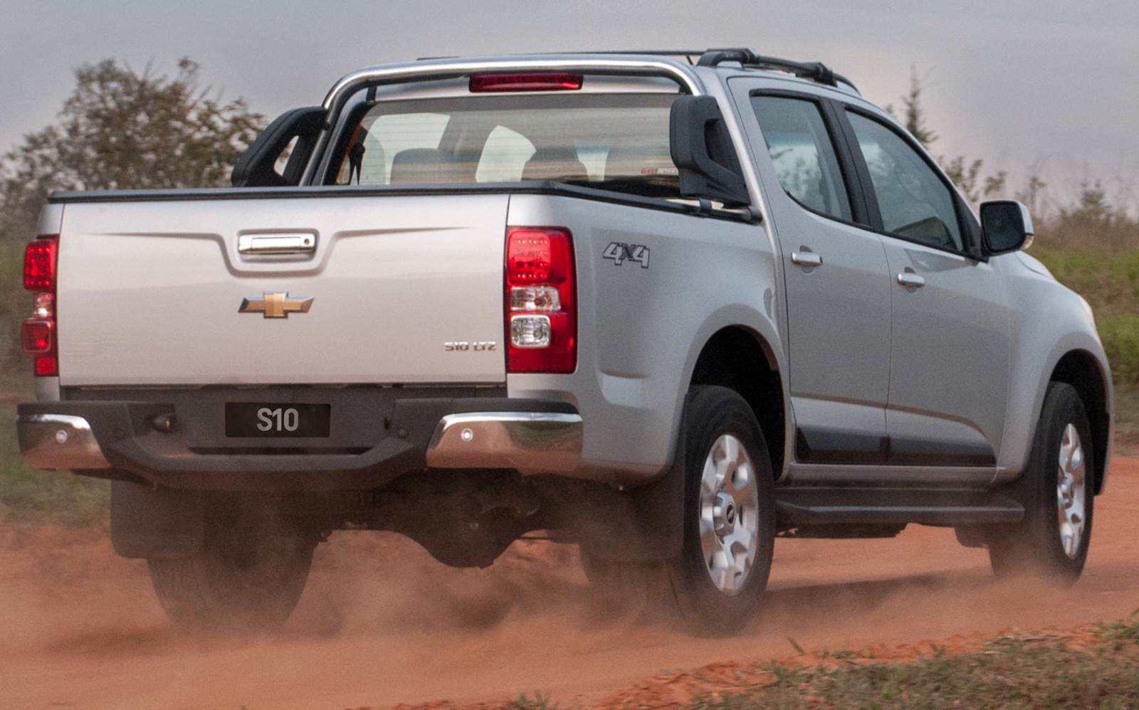 Chevrolet S-10 2.5 4x4 Flex 2015: consumo e desempenho