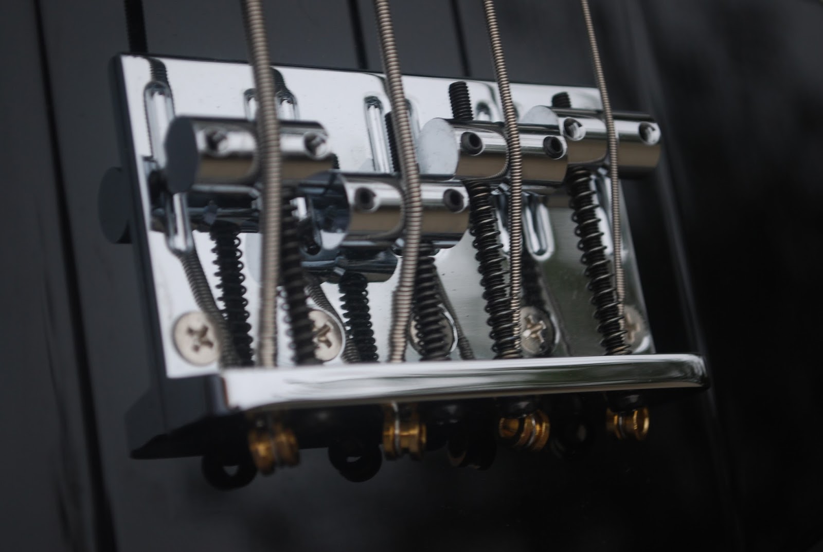 Rex and the Bass: ESP Standard Series Phoenix II B Electric Bass Review