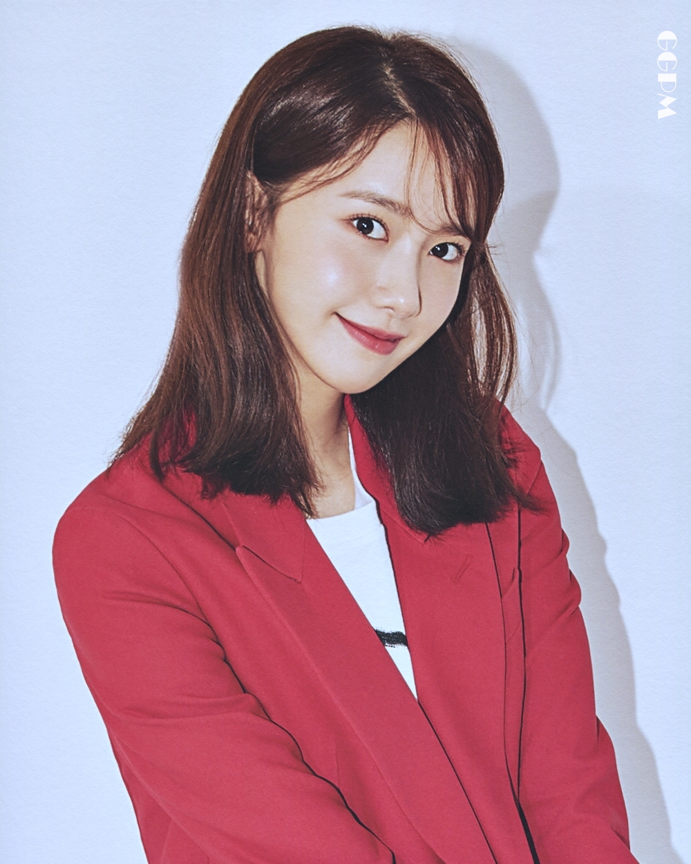 YOONA. Girls' Generation-Oh!GG 2019 SEASON'S GREETINGS - Desk Calendar ...