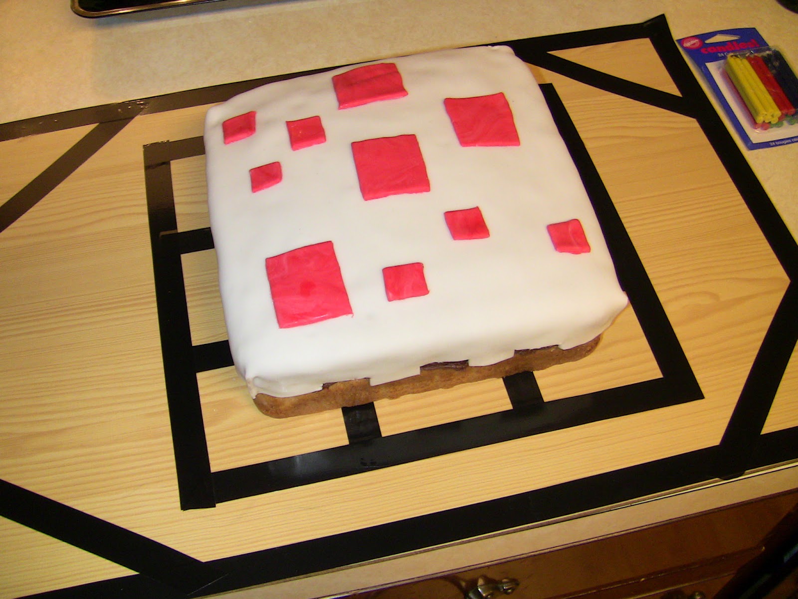Apple Falls: Minecraft Party- Cake and Food
